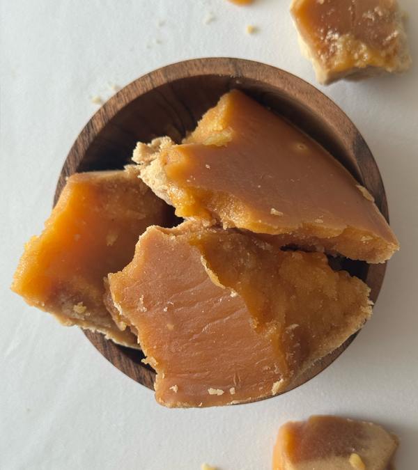 Why 58% people in the UK Are Choosing Jaggery Over Sugar? - Guriya's Gurr